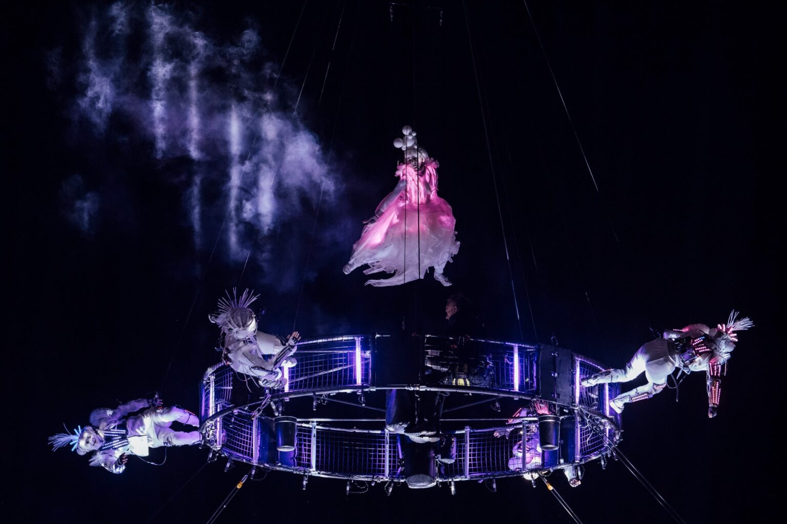 We Make Shows - Cirque Bijou