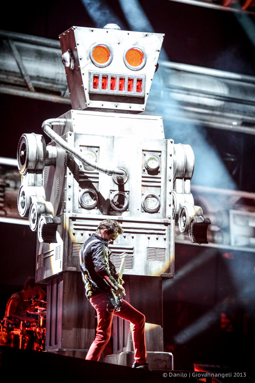 MUSE: 'Unsustainable' stadium tour - Cirque Bijou